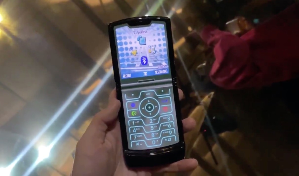Le Motorola Razr pliable a un mode « rétro » secret pour ressembler à ...