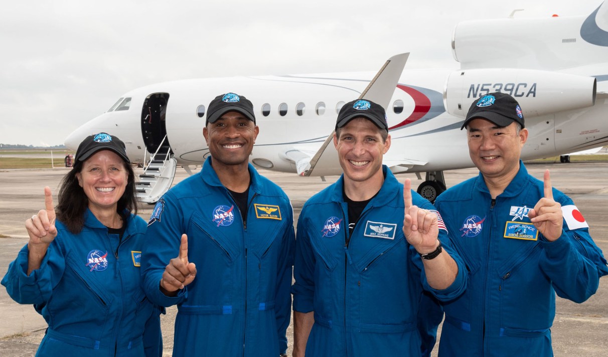 Spacex « Go De La Nasa Pour Le Départ De Quatre Astronautes Vers Liss